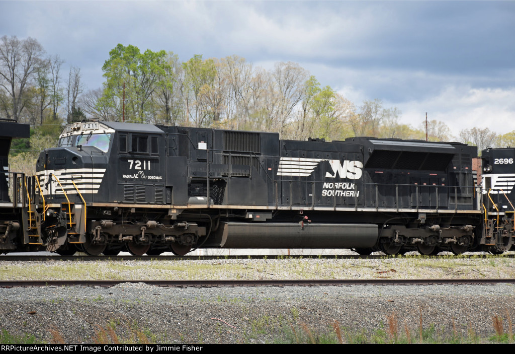 NS 7211 EMD SD80MAC